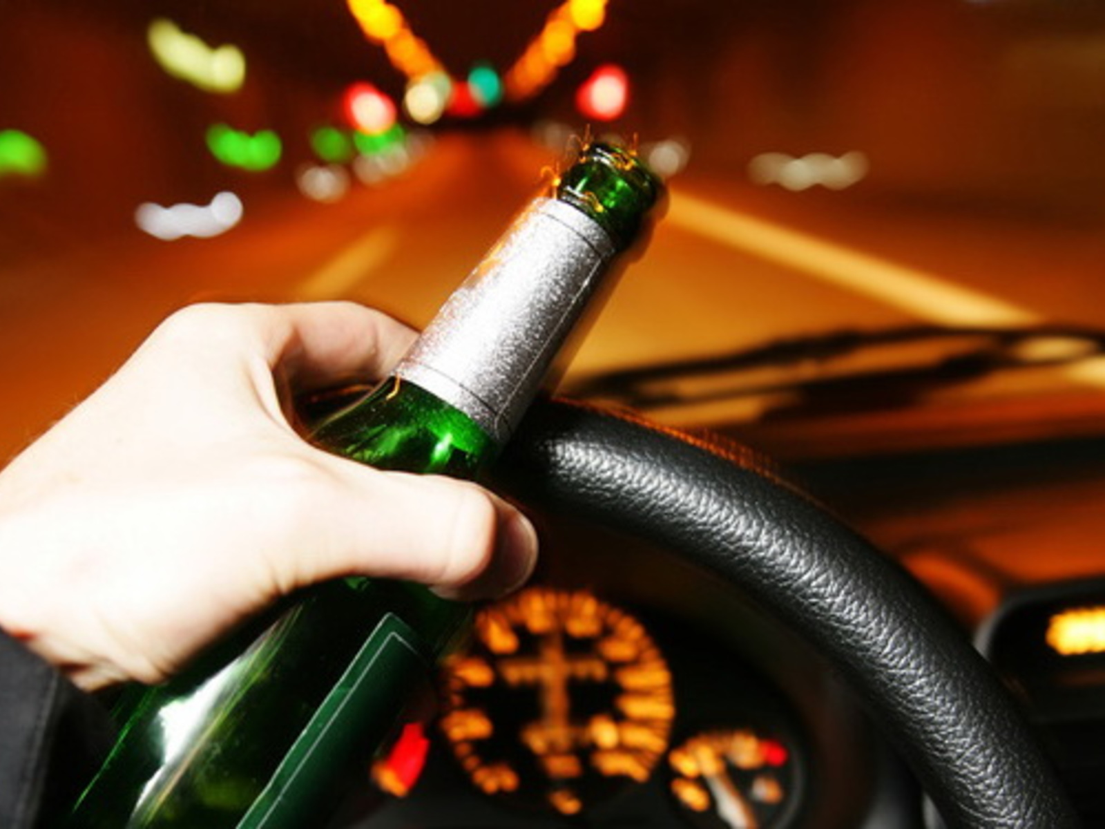 Alcol e patente: ecco quanto si può bere - Prima la Riviera